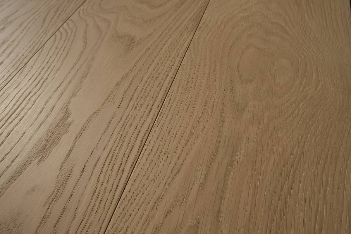 Pavimento in legno di rovere naturalizzato