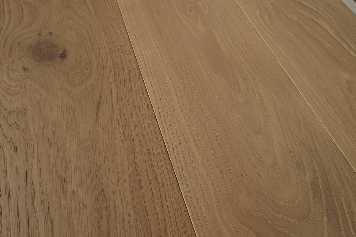Pavimento in legno di rovere naturalizzato