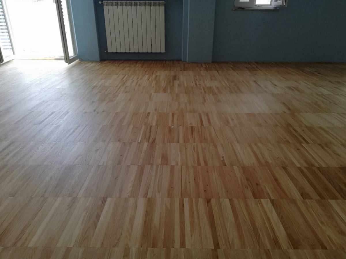 Rivenditori e posatori di pavimenti in legno parquet a Napoli e Campania