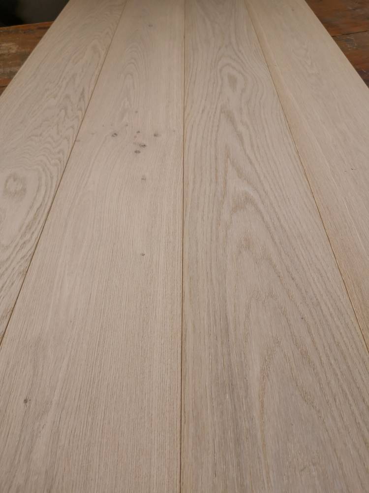 Parquet in rovere sbiancato naturale