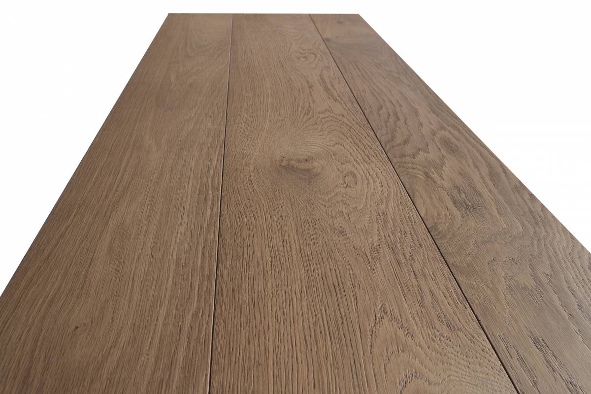 Parquet in rovere termotrattato spazzolato verniciato