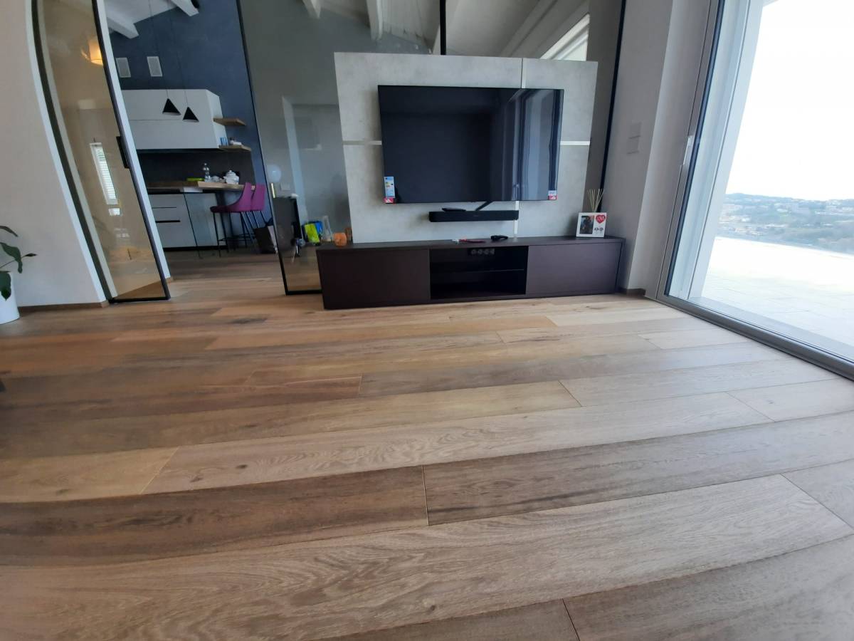 Parquet rovere termotrattato