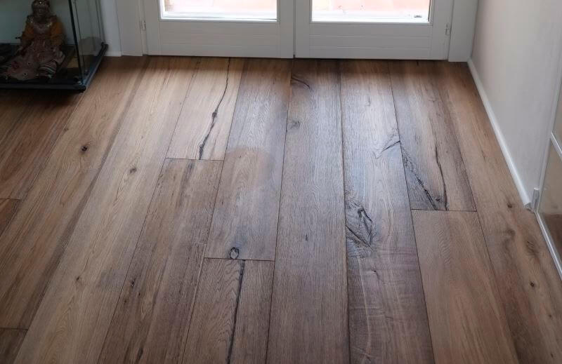 Pavimenti in legno in rovere con spazzolatura rustica per parquet